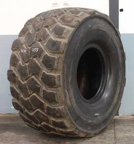 875/65R29 USED MICHELIN XAD 65-1 SUPER ** E-3 TL 30MM 59% 4C13-254 SOME COSM.REP. 1 SIDE WALL ...