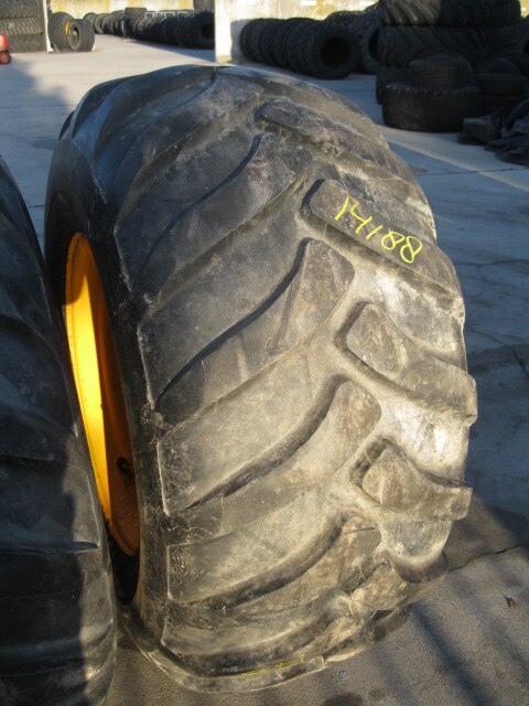 600/55-26.5 USED TRELLEBORG T421 166A8 TL OP WIEL ET-50 8 GAATS H14188 ...