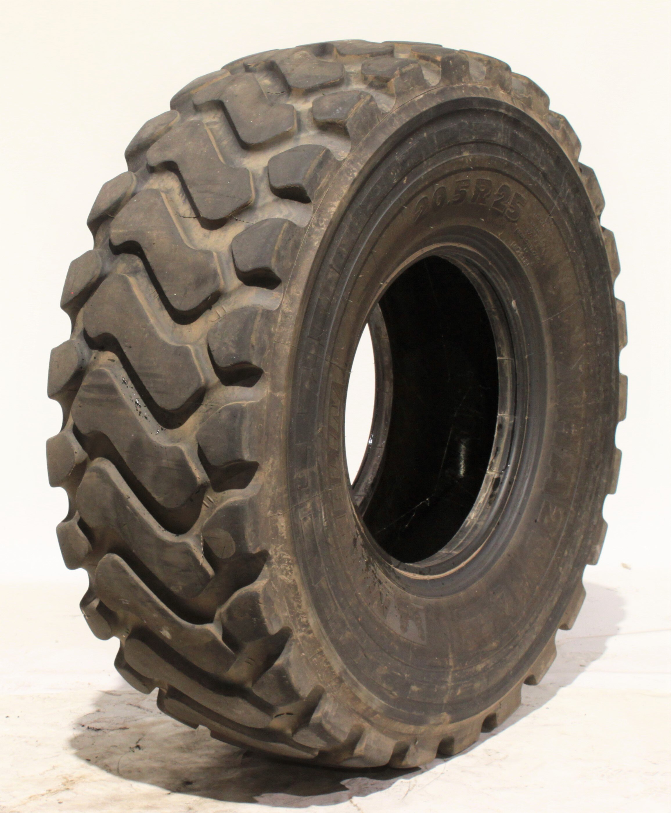 20.5R25 USED MICHELIN XHA2 186A2 * L-3 TL 29MM 88% A12360 NO REP | Heuver