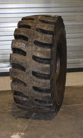 23.5R25 USED GOODYEAR RL-5K ** L-5 TL 70MM 88% NO REP A12588 | Heuver