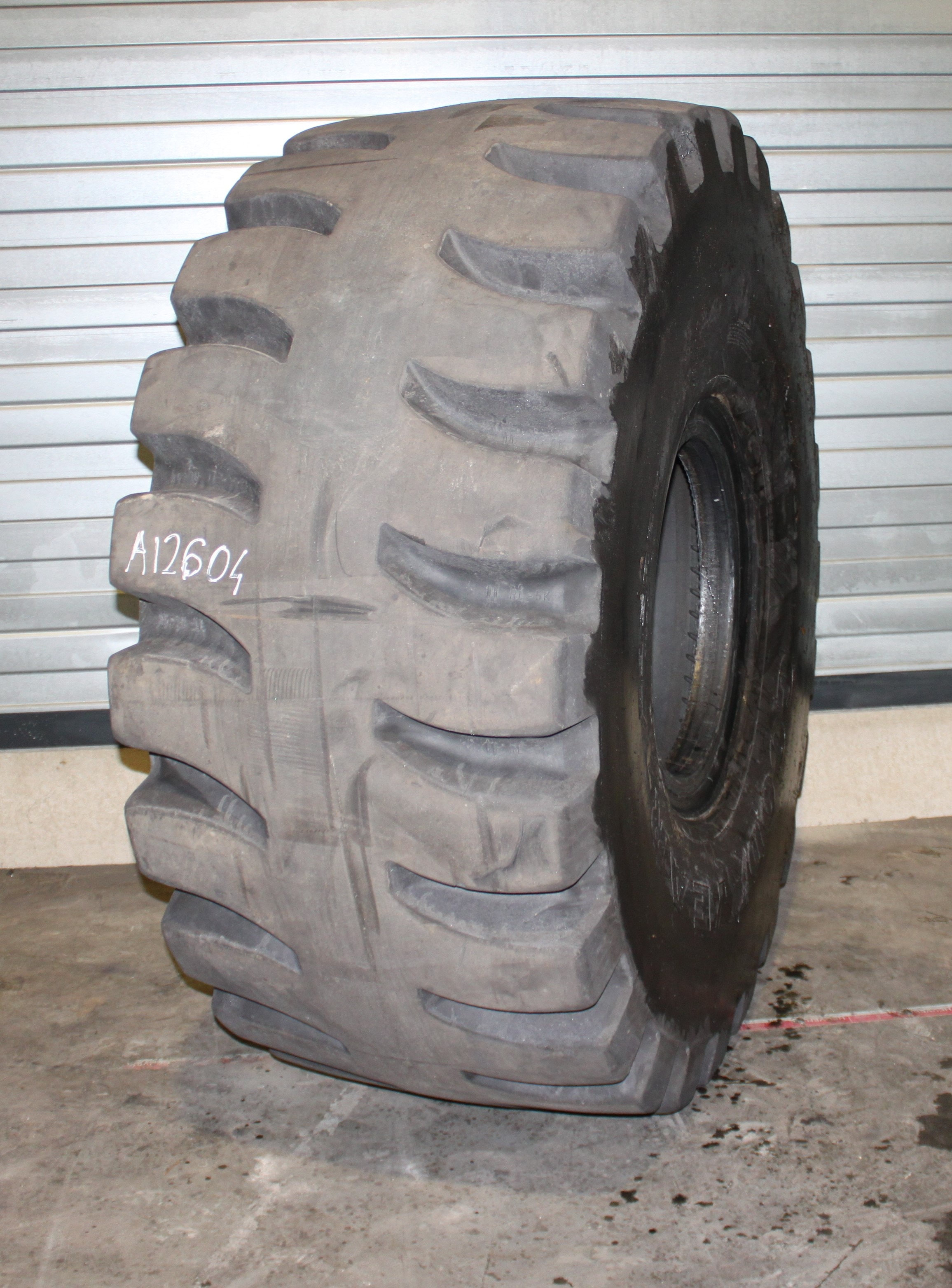 29.5R25 USED GOODYEAR RL-5K 216A2 ** L-5 TL 77MM 81% NO REP A12604 | Heuver