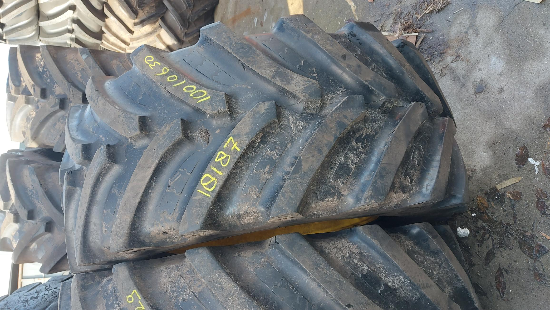 540/65R30 USED BKT AGRIMAX RT-657 150D/153A8 TL H18187 62% | Heuver