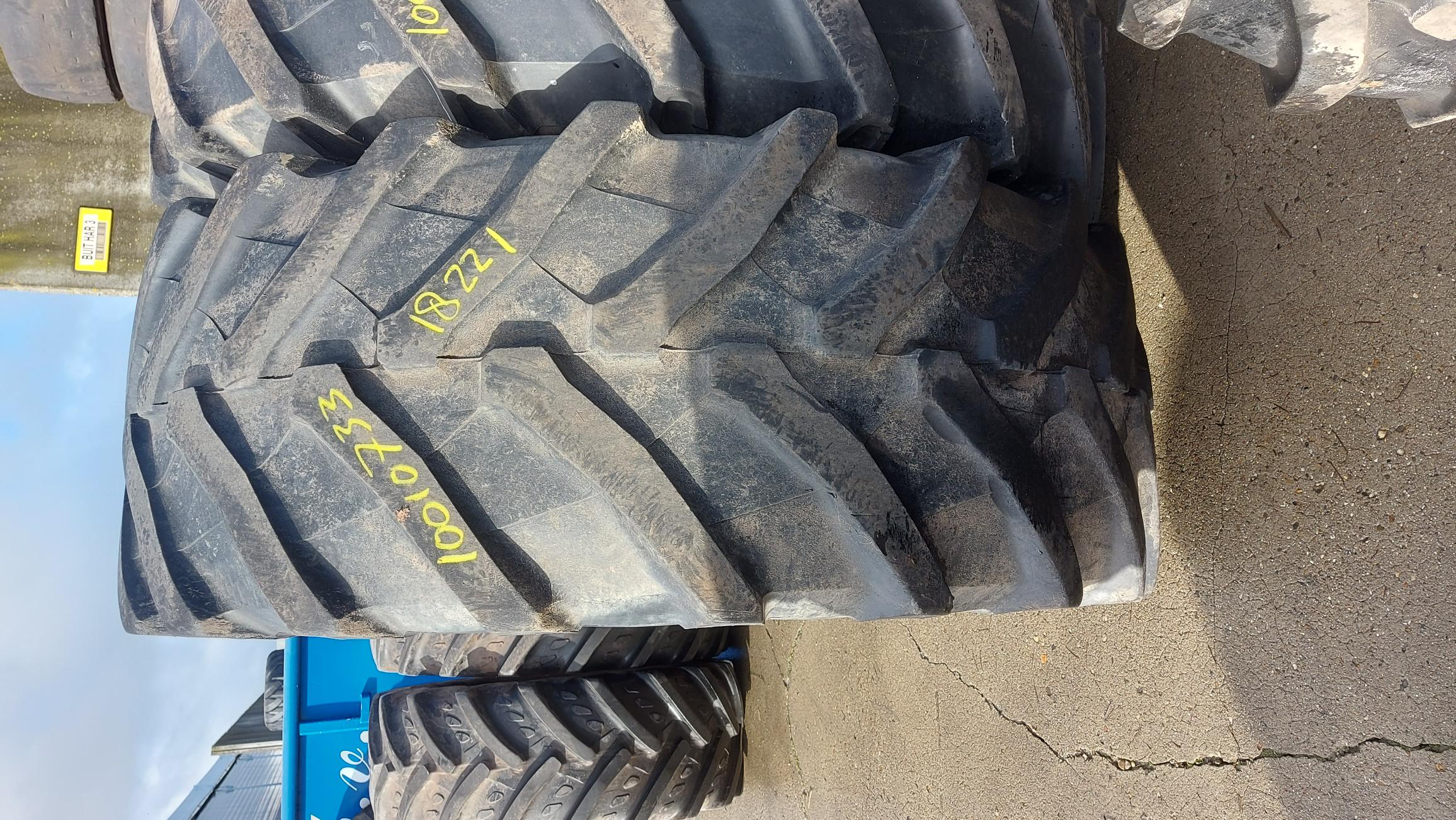 650/65R42 USED TRELLEBORG TM800 165D TL H18221, 40% DOT4512 | Heuver