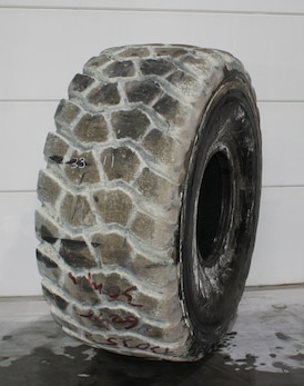 29.5R25 USED BKT SR-41 ** E4/L4 TL 32MM = 50% NO REP 3311 | Heuver