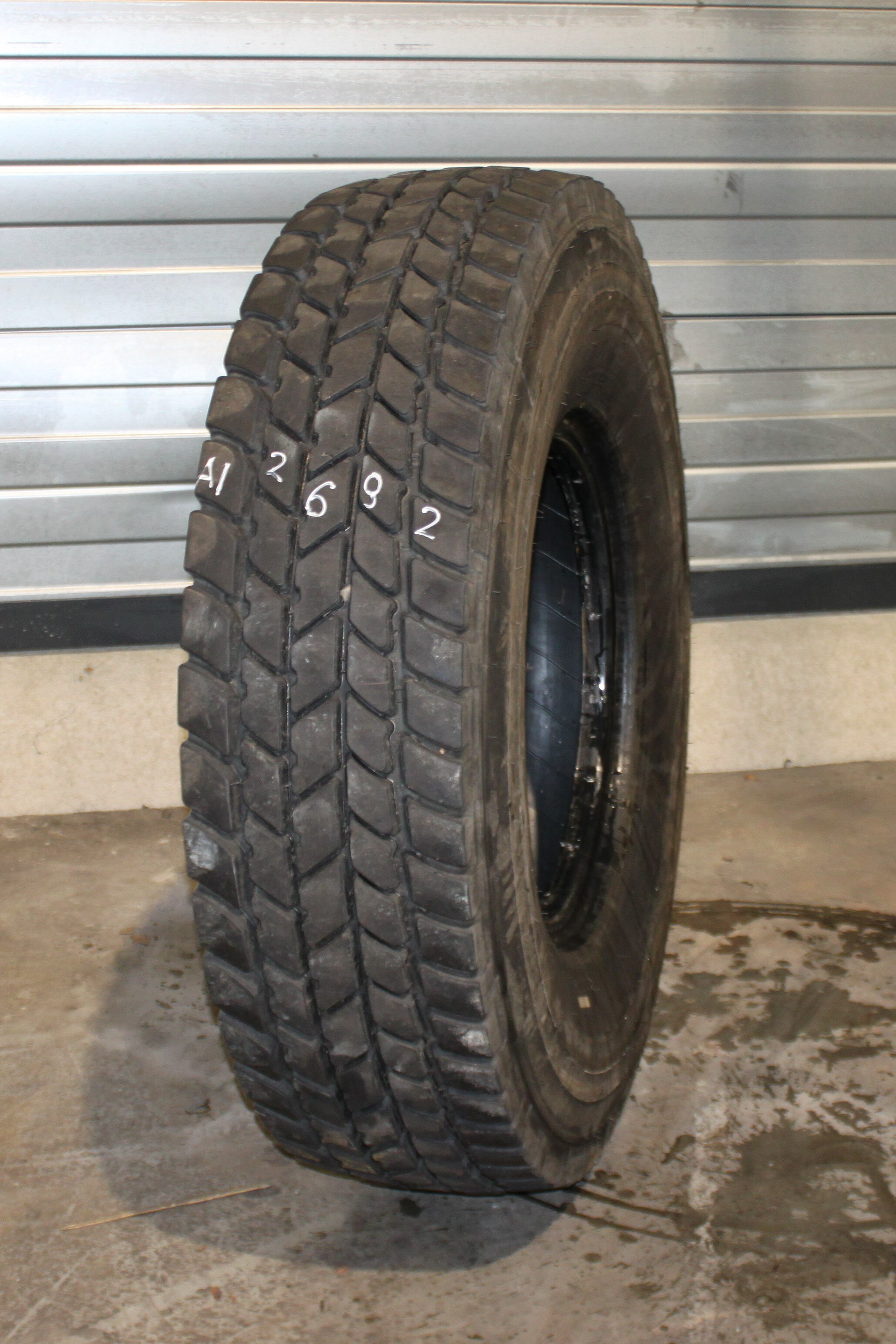 385/95R25 USED MICHELIN X-CRANE+ E-2 TL 19MM 82% NO REP A12692 | Heuver