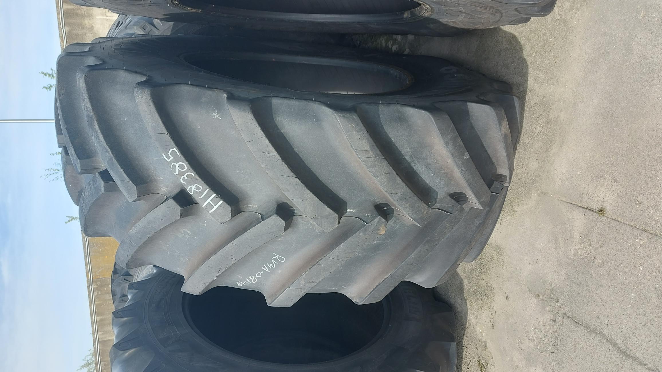 650/75R38 USED MITAS SFT 169D/172A8 TL H18385, 90% | Heuver