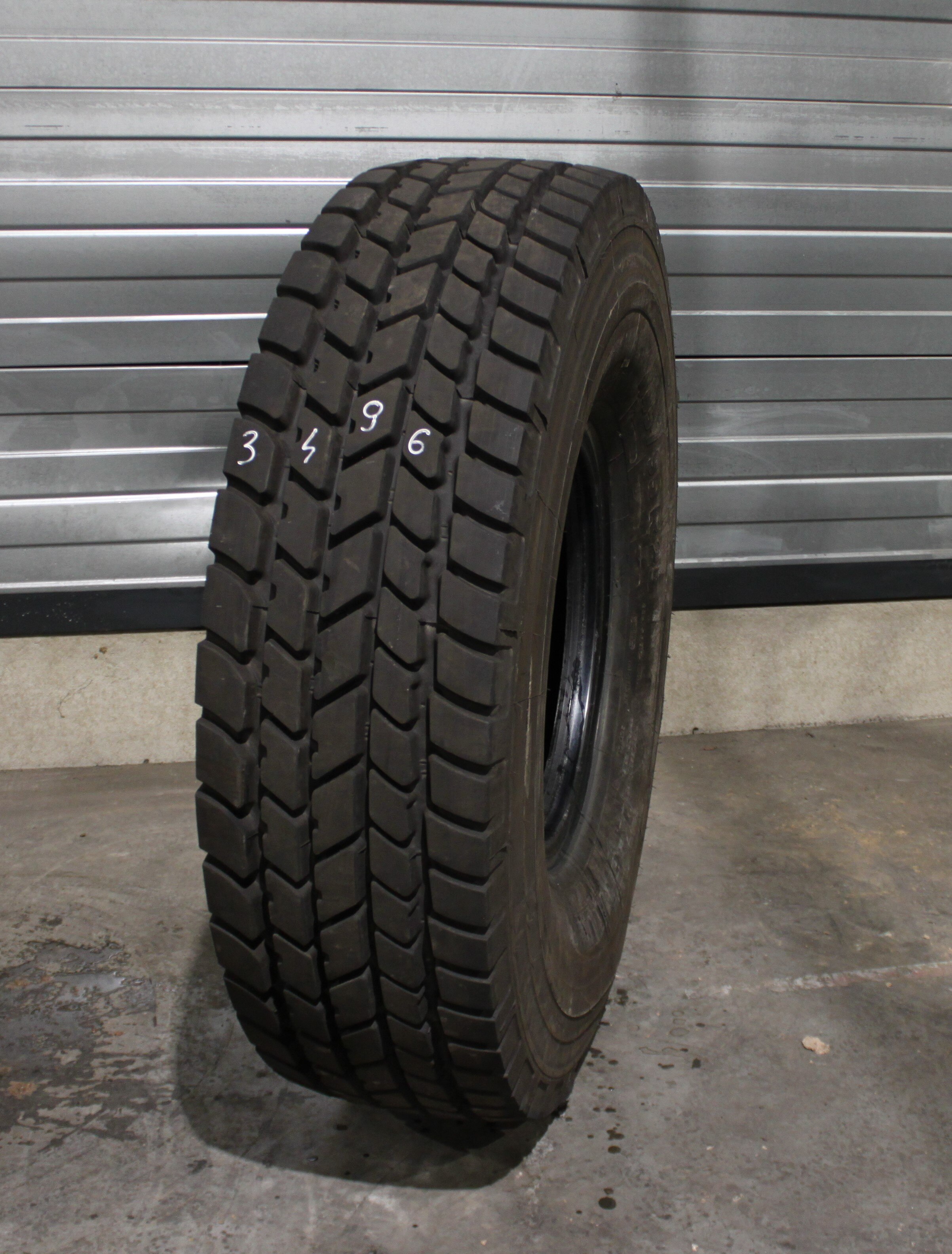 445/95R25 USED MICHELIN X-CRANE+ E-2 TL 24MM 96% NO REP 3496 | Heuver