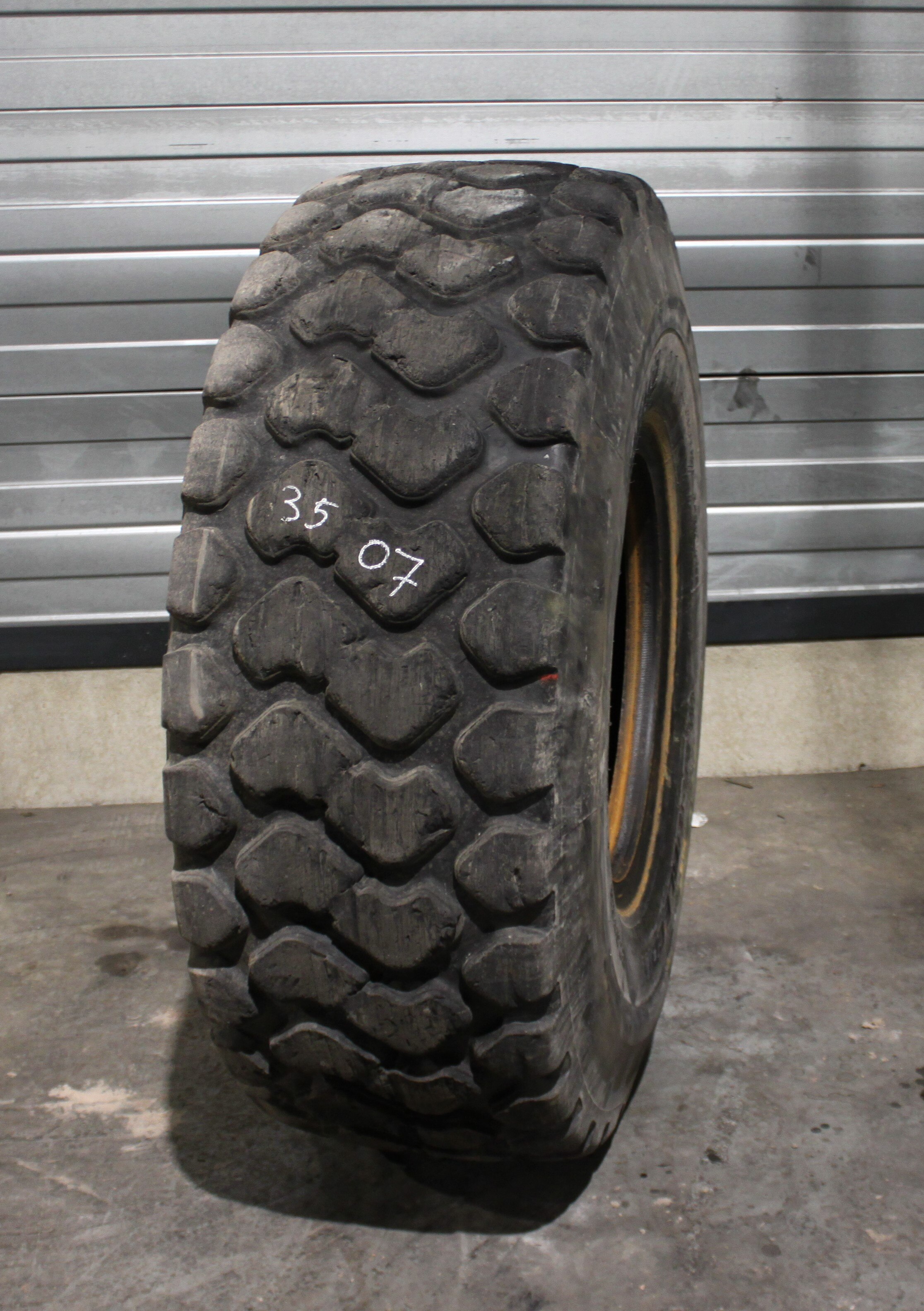 20.5R25 USED DOUBLE COIN REM2 ** E-3 TL 25MM 80% NO REP 3507 | Heuver