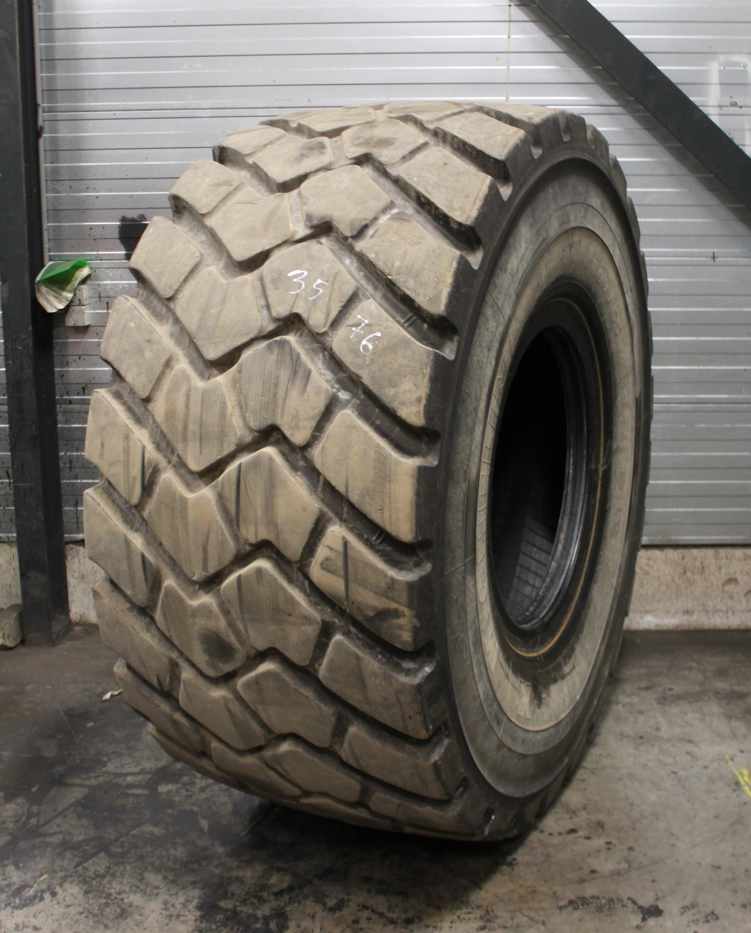 800/65R29 USED MICHELIN XLD * L-3 TL 37MM 77% NO REP 3577 | Heuver