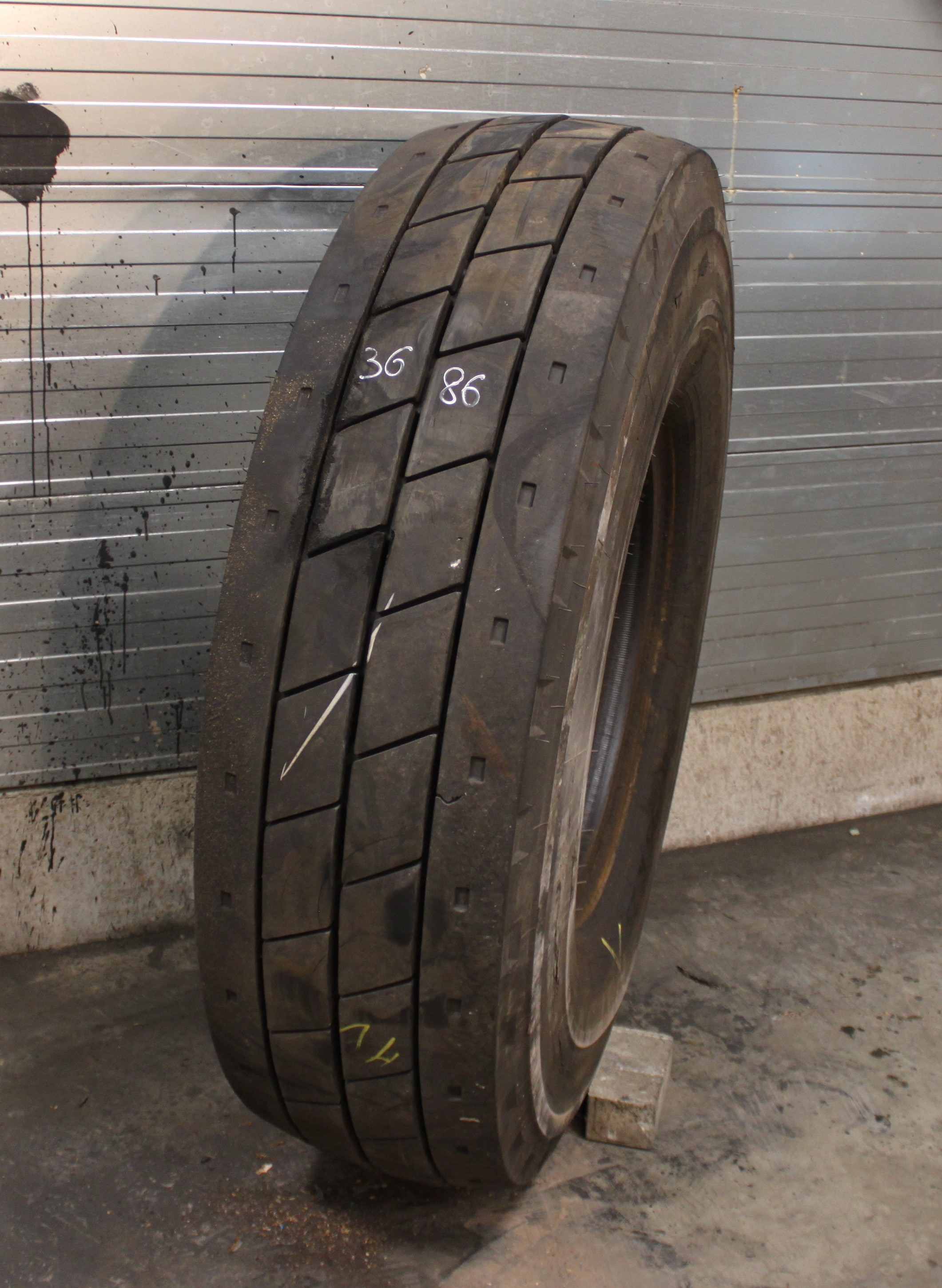 450/95R25 USED MICHELIN X-STRADDLE 2 IND-4 TL 41MM 82% NO REP 3686 | Heuver