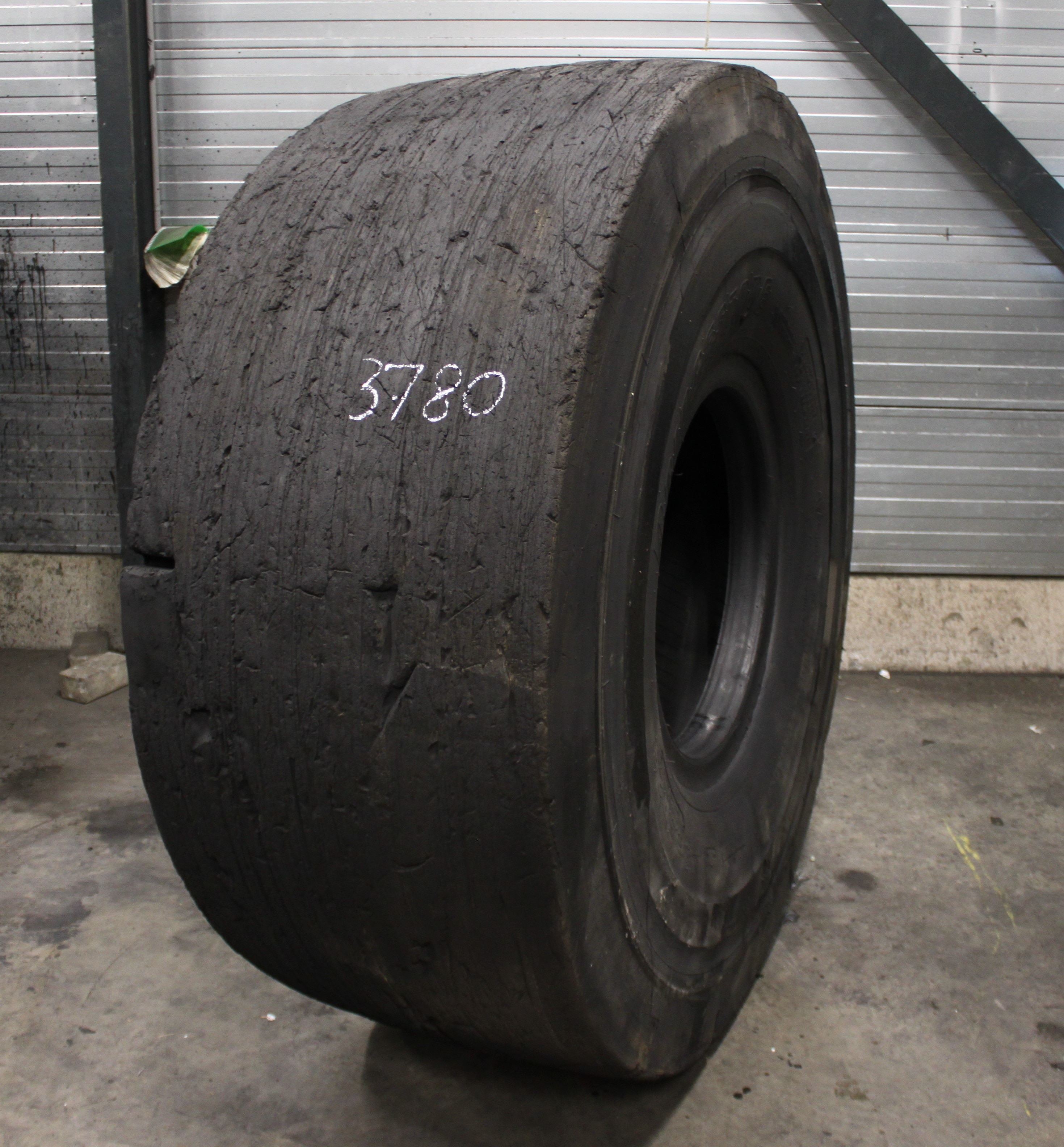 26.5R25 USED BRIDGESTONE VSMS ** TL 64MM 67% COSM REP 3780 | Heuver
