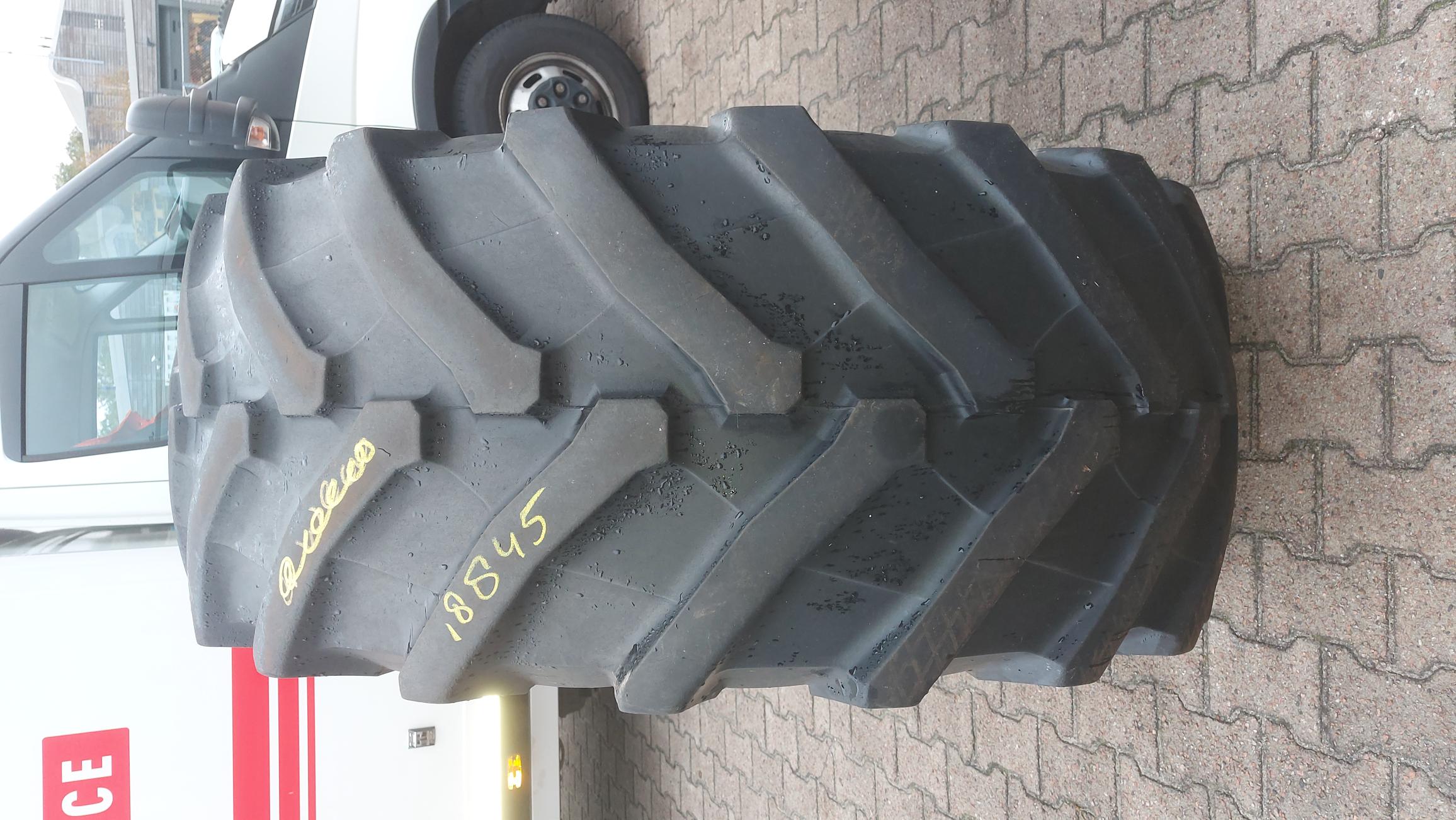 600/70R30 USED TRELLEBORG TM900 HP 158D/155E TL H18845 35% | Heuver
