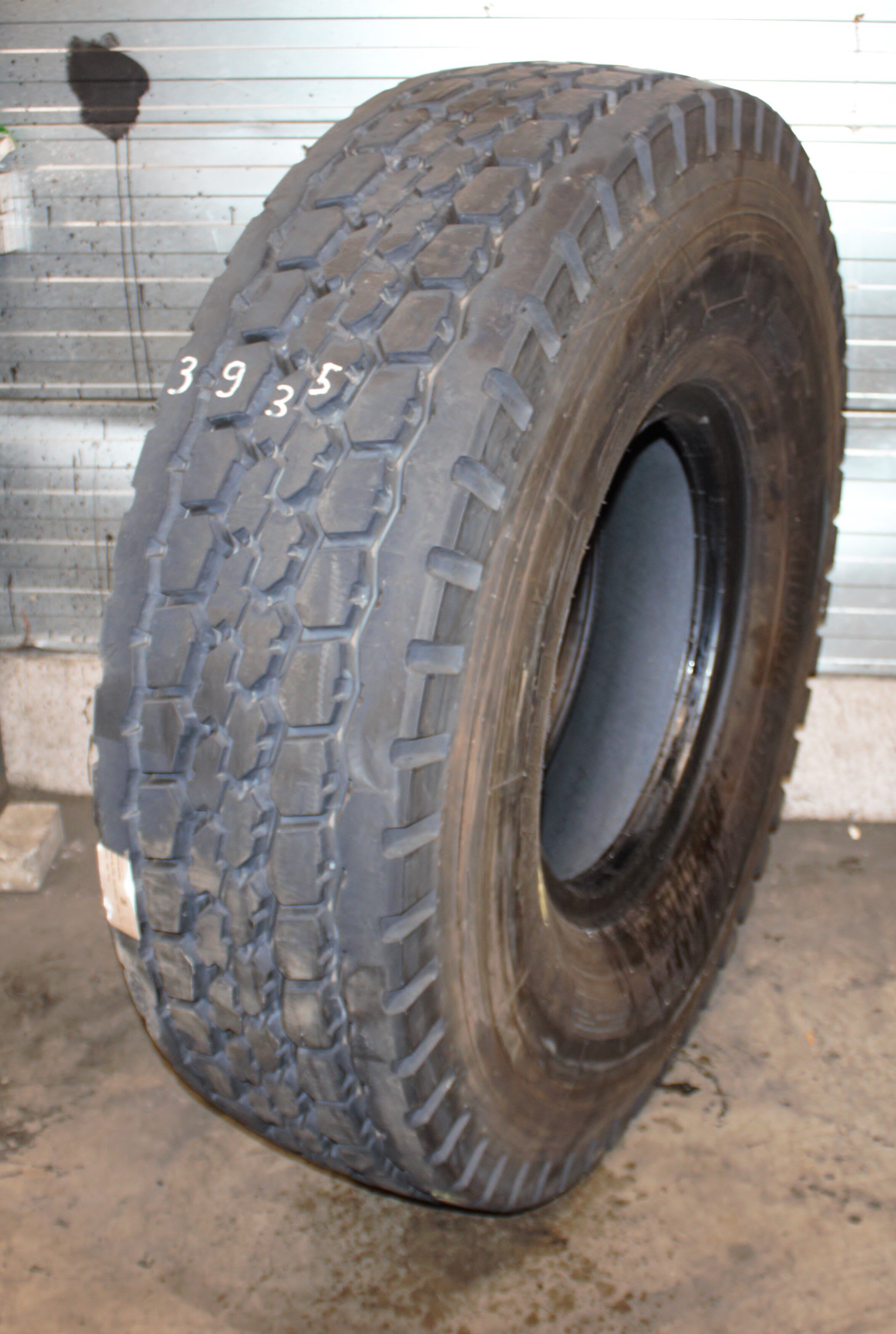 445/95R25 USED BRIDGESTONE VHS2 ** E-2 TL 25MM 98% NO REP 3935 | Heuver