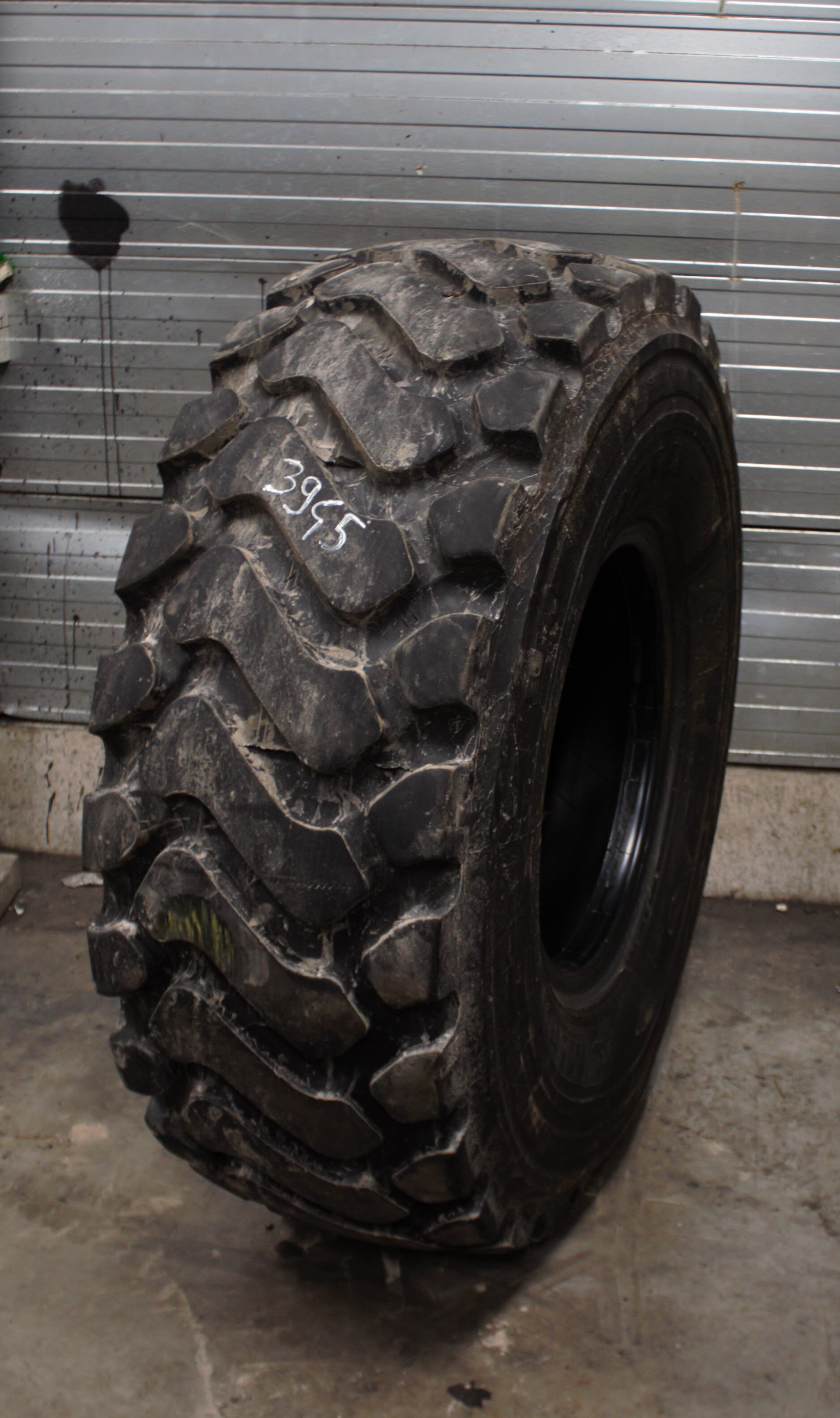 20.5R25 USED MICHELIN XHA2 186A2 * L-3 TL 32MM 96% NO REP 3945 | Heuver