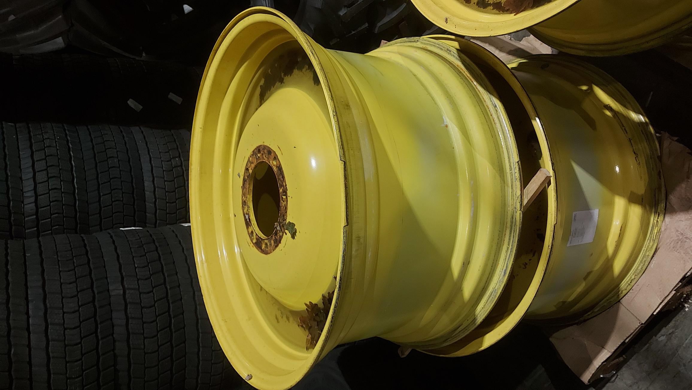 20-38 WHEEL USED JD YELLOW 221-275-8 Ø22 ET-218 V8391 VAST 2 KANTEN ...