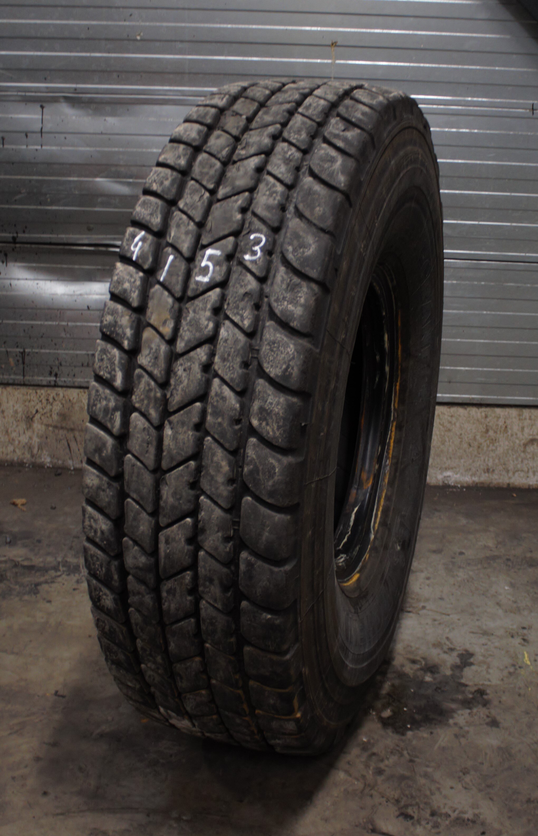 445/95R25 USED MICHELIN X-CRANE+ E-2 TL 16MM 64% NO REP 4153 | Heuver