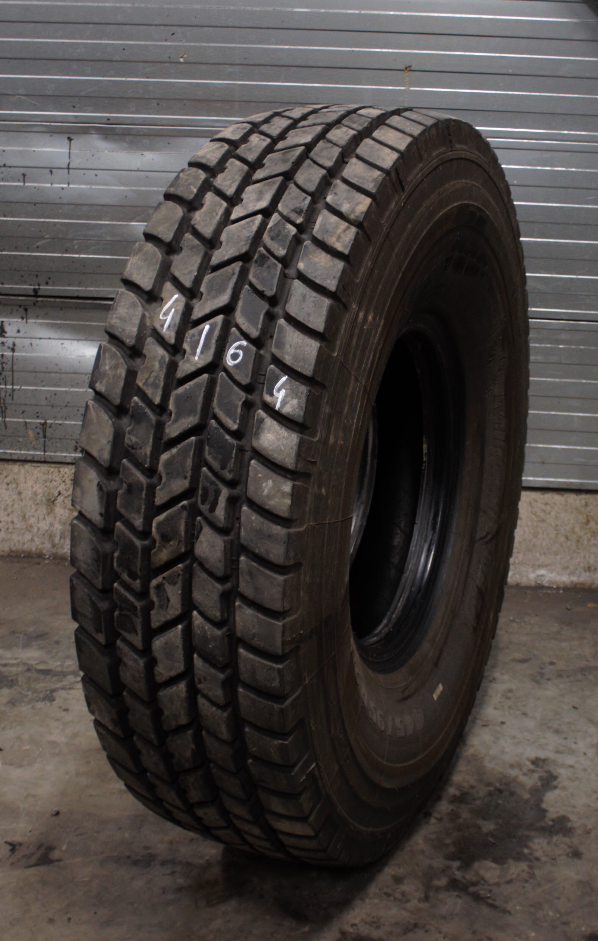445/95R25 USED MICHELIN X-CRANE+ E-2 TL 23MM 92% NO REP 4164 | Heuver