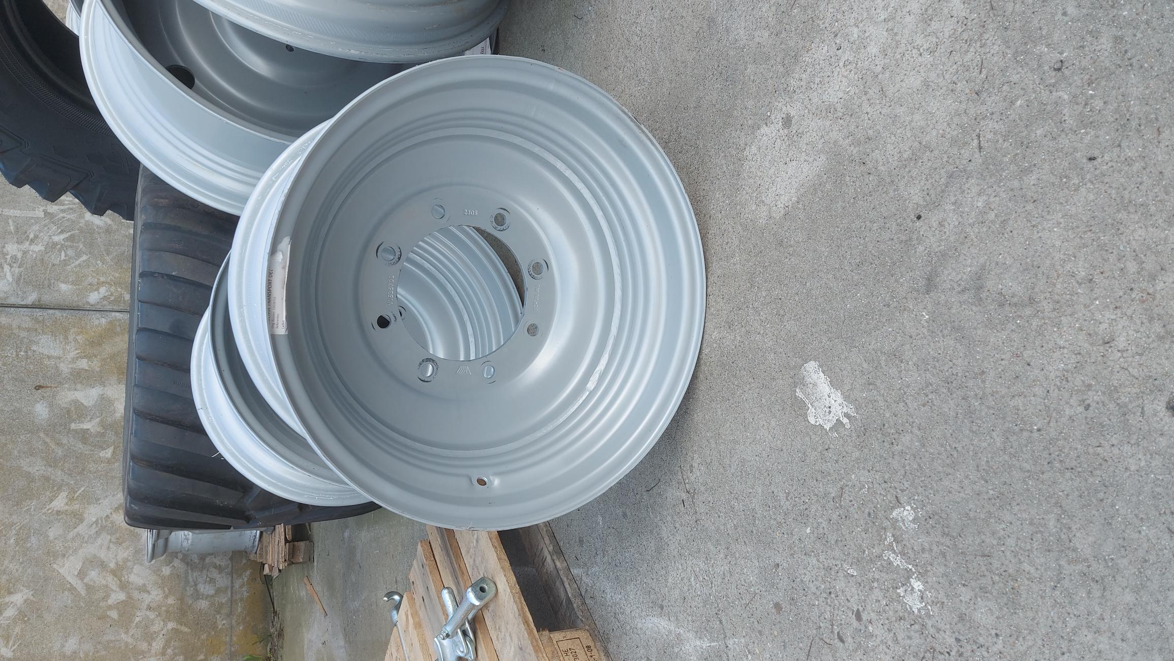 14-24 WHEEL USED MF GRAY 221-275-8 Ø21 ET-15 V8485 VAST DEMO, 1 KANT ...