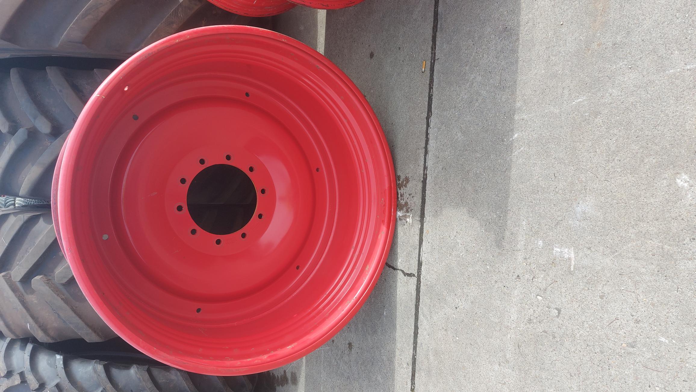 25-42 WHEEL USED FENDT RED 281-335-10 Ø24 ET-60 V8510 VAST, 1 KANT ...