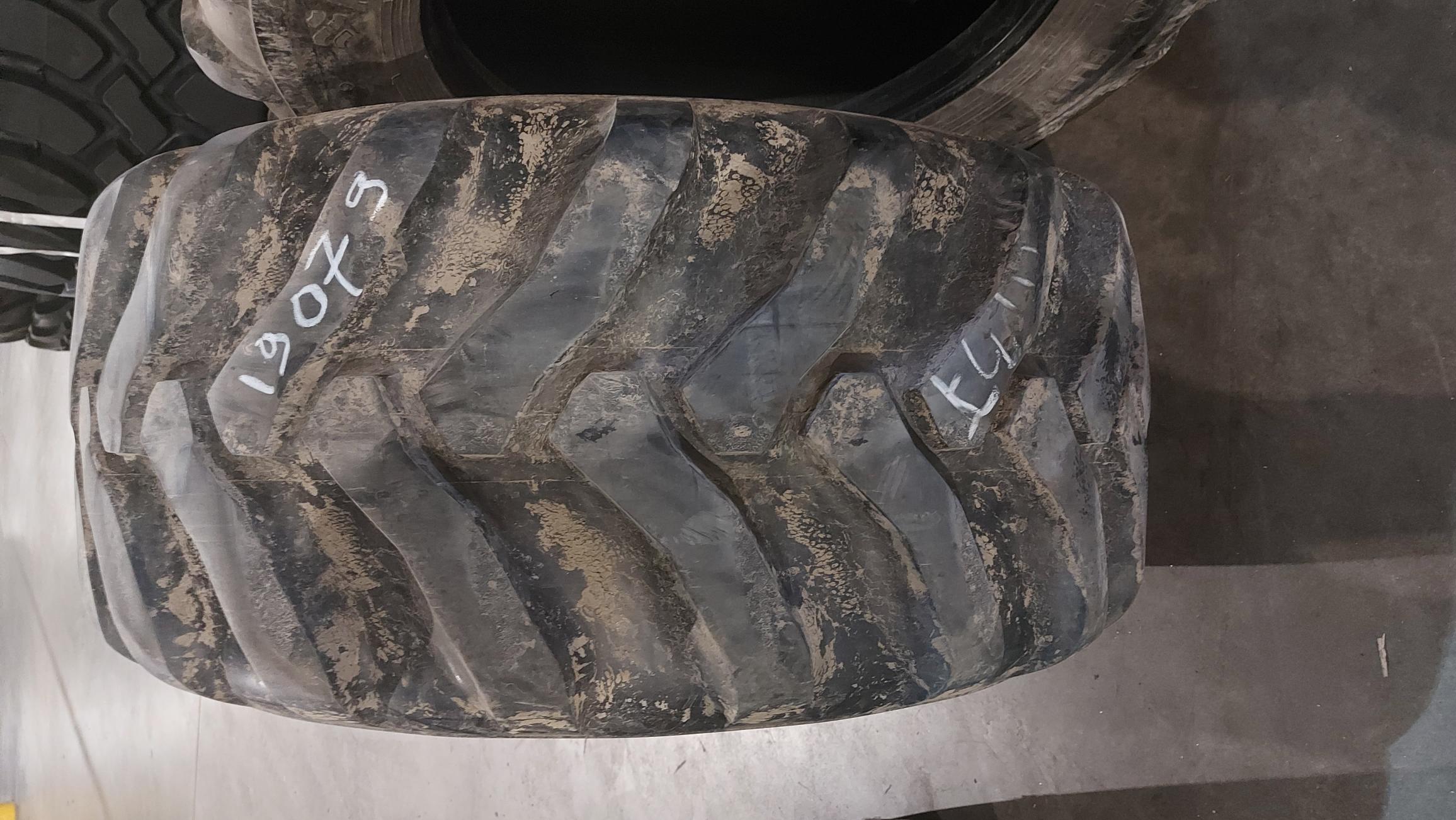 500/60-26.5 GEBRUIKT ALLIANCE 331 12PR TL H19080 35% IETS ONGELIJK | Heuver