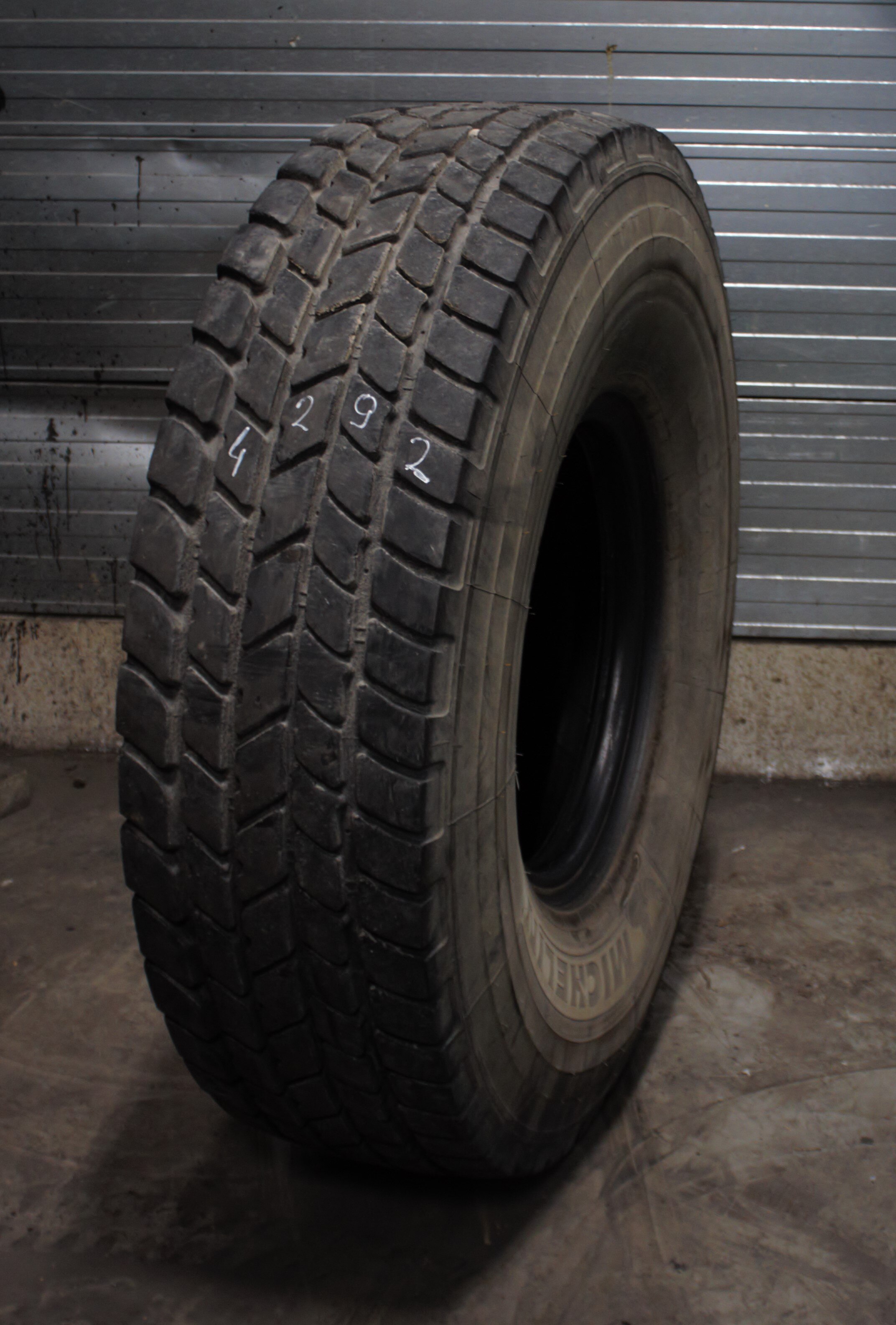 445/95R25 USED MICHELIN X-CRANE+ E-2 TL 16MM 64% NO REP 4292 | Heuver